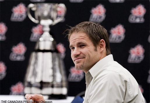 Cahoon has CFL receptions record in sight