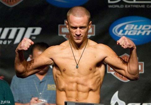 Hominick wins to earn title shot in Toronto