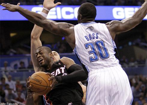 Magic send Heat to third straight loss