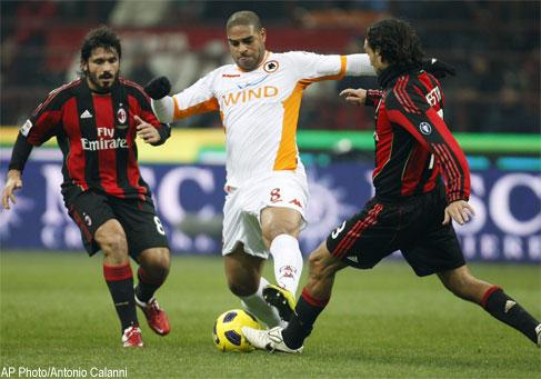 Roma striker Adriano will stay with club