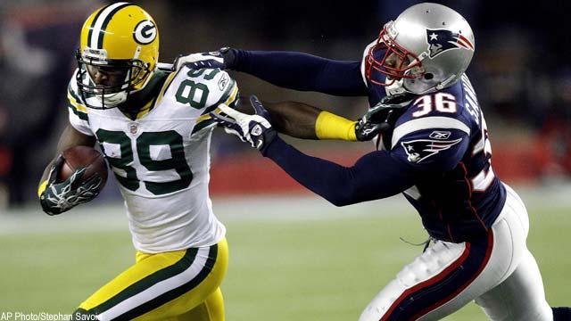 Raiders sign ex-Packer Jones to 3-year deal