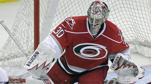 Blackhawks can’t solve Ward, fall to Hurricanes