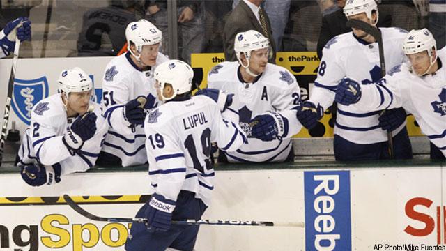 Lupul nets SO winner, Leafs down Stars
