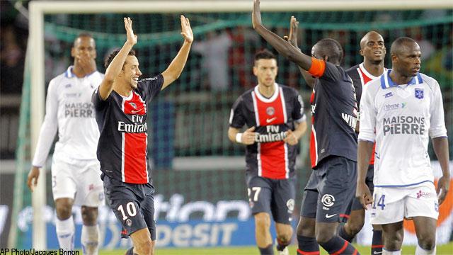 PSG wins 3-2 over Auxerre, first in 5 games