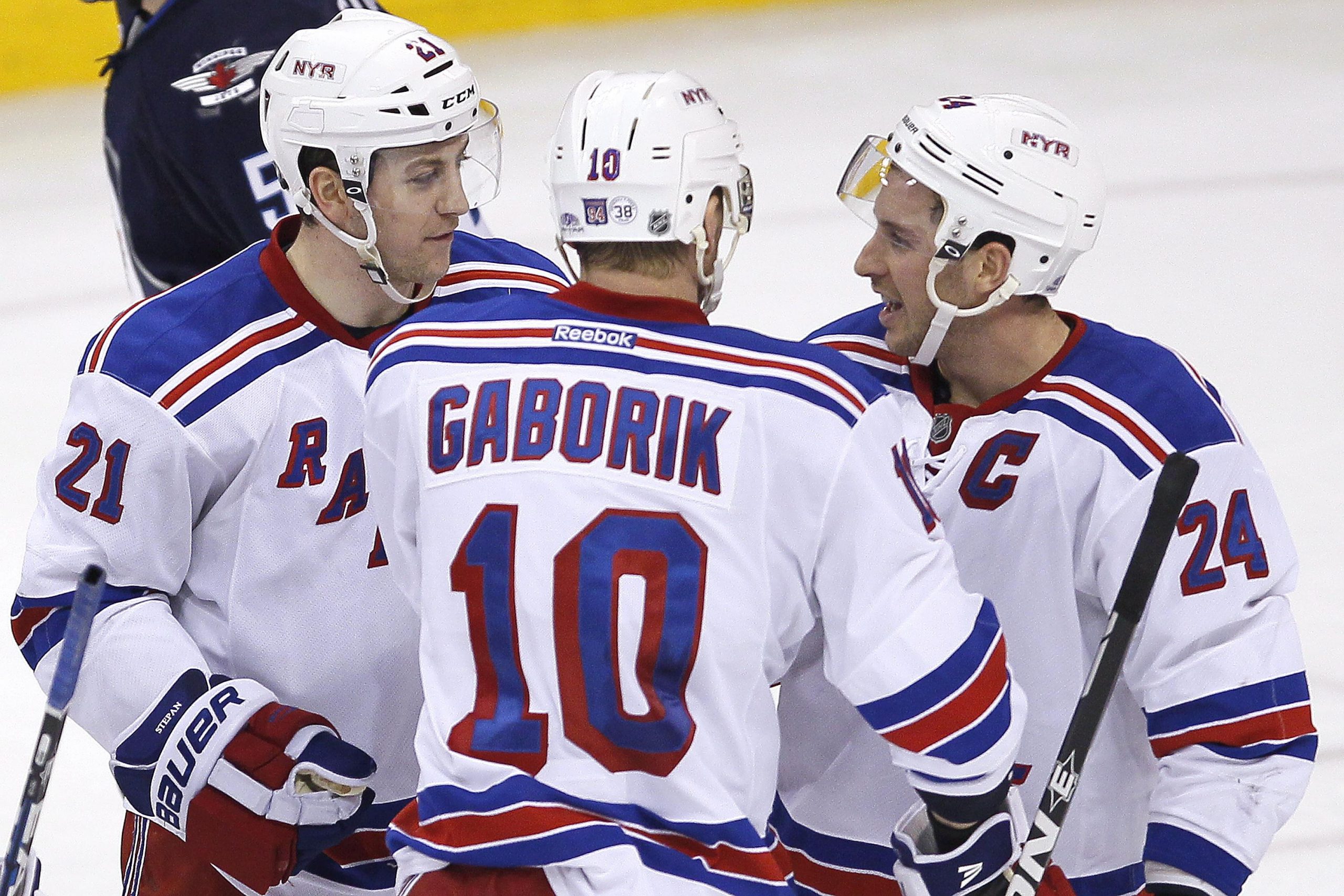 Callahan gets goal, assist as Rangers beat jets