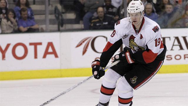 Spezza helping lead Sens on and off the ice