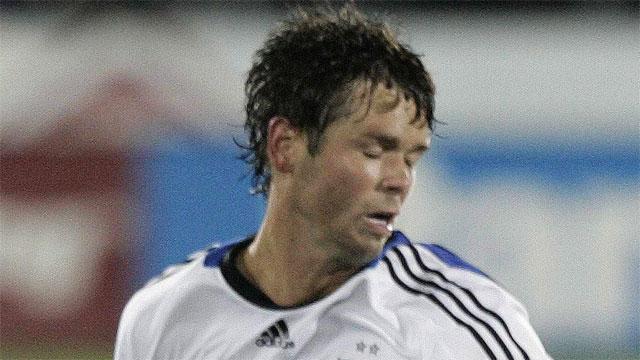 Impact trades defender Burling to Chivas