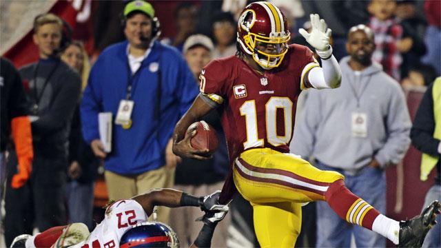 RGIII takes part in practice on sprained knee