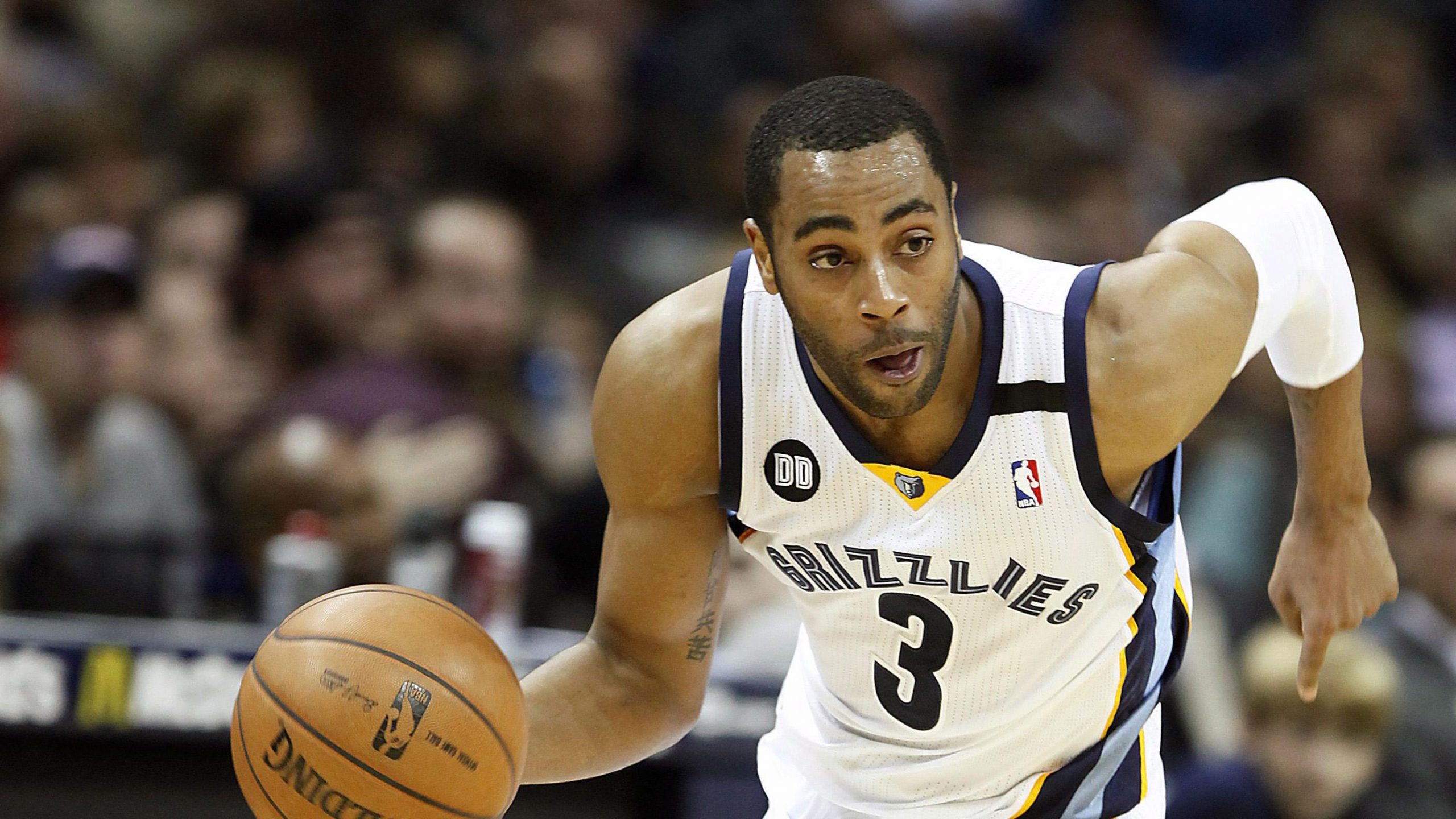 Cavaliers sign G Selby to D-League contract