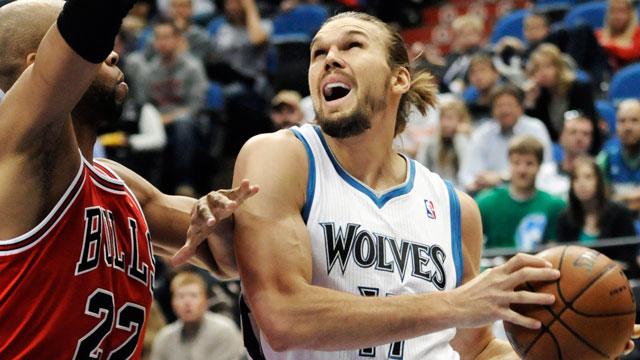 Bulls sign Amundson to 10-day contract
