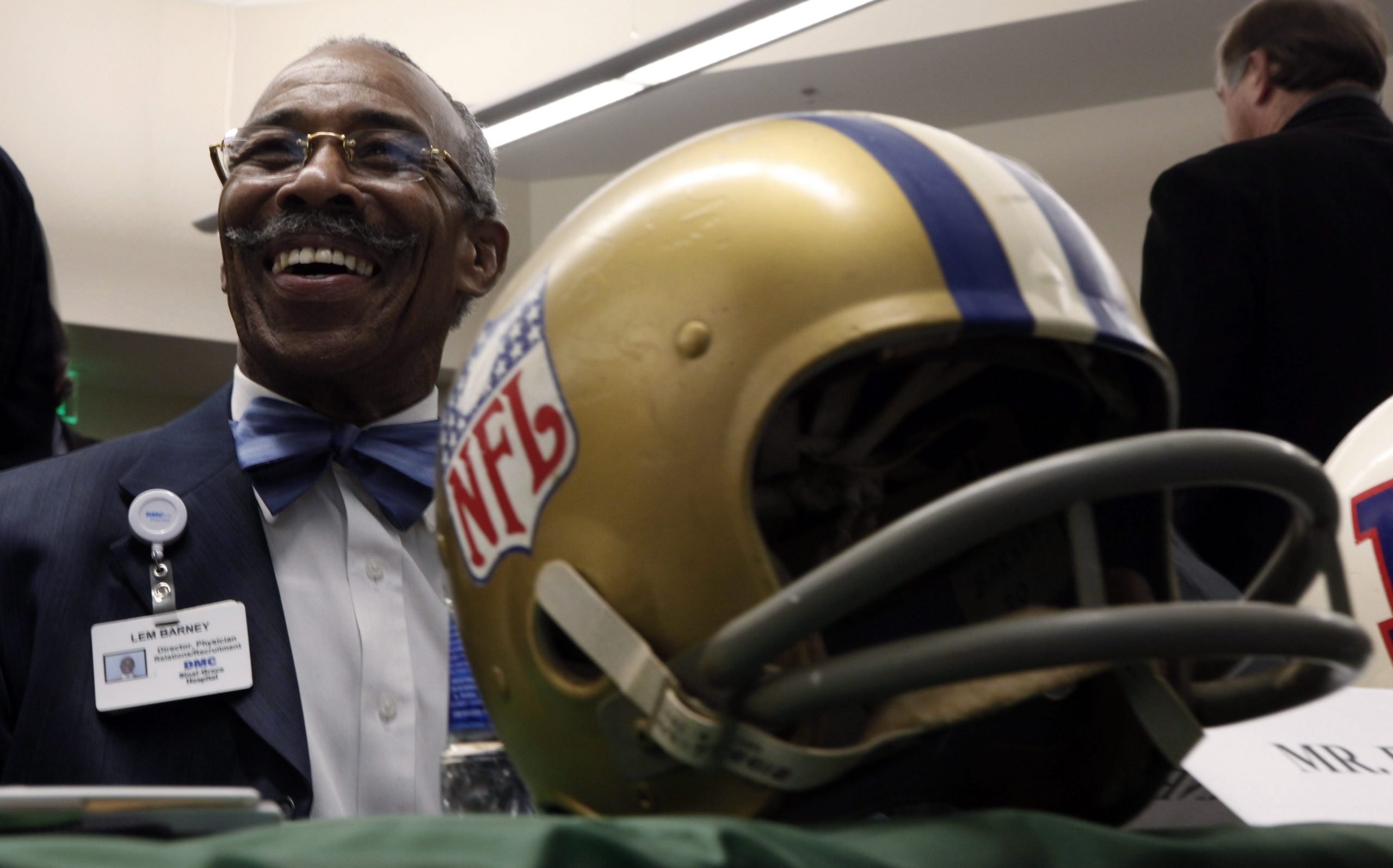 Hall of Famer Barney sues Detroit health system