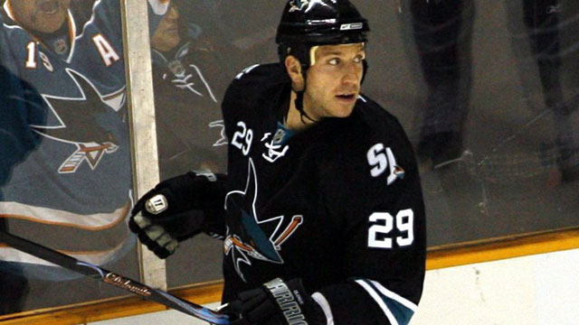 Clowe not dressing for Sharks vs. Canucks