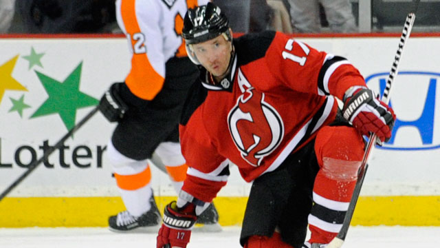 Kovalchuk helps Devils rout struggling Flyers