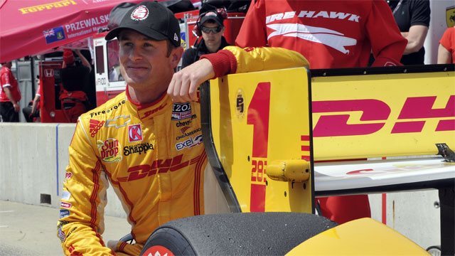 Hunter-Reay takes pole in Birmingham