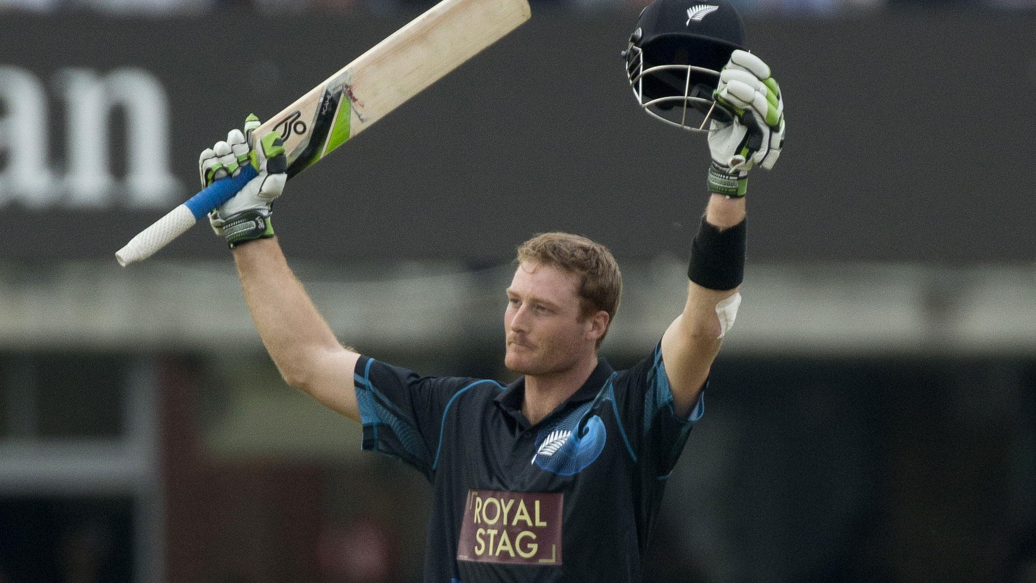 Guptil leads way, as New Zealand beats England