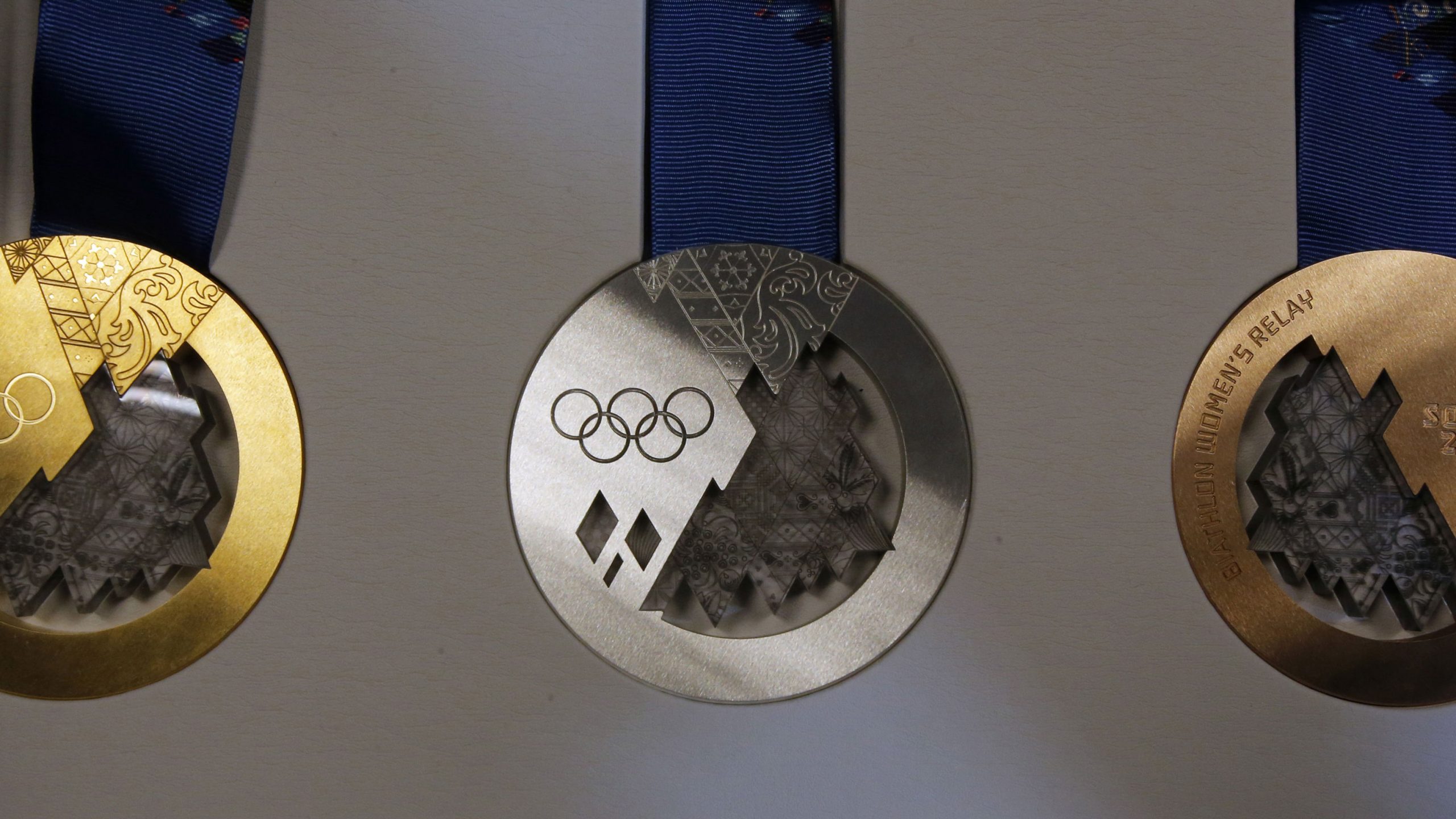 Sochi organizers unveil new medal designs