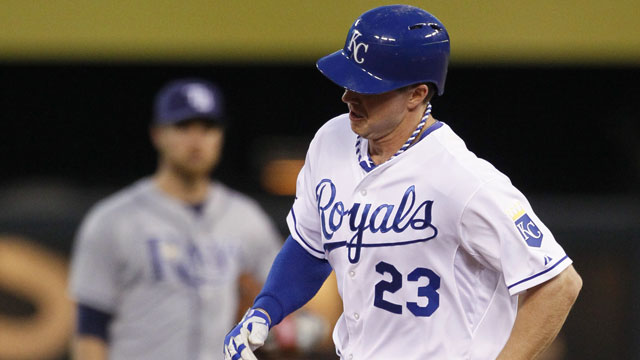 Royals rally from five down to edge Rays