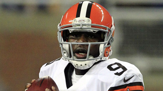 Lions claim quarterback Lewis off waivers