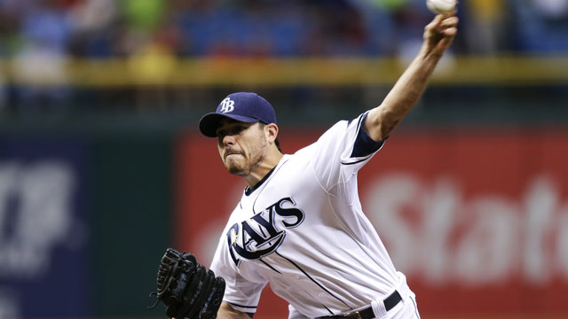 Moore remains unbeaten as Rays down Red Sox