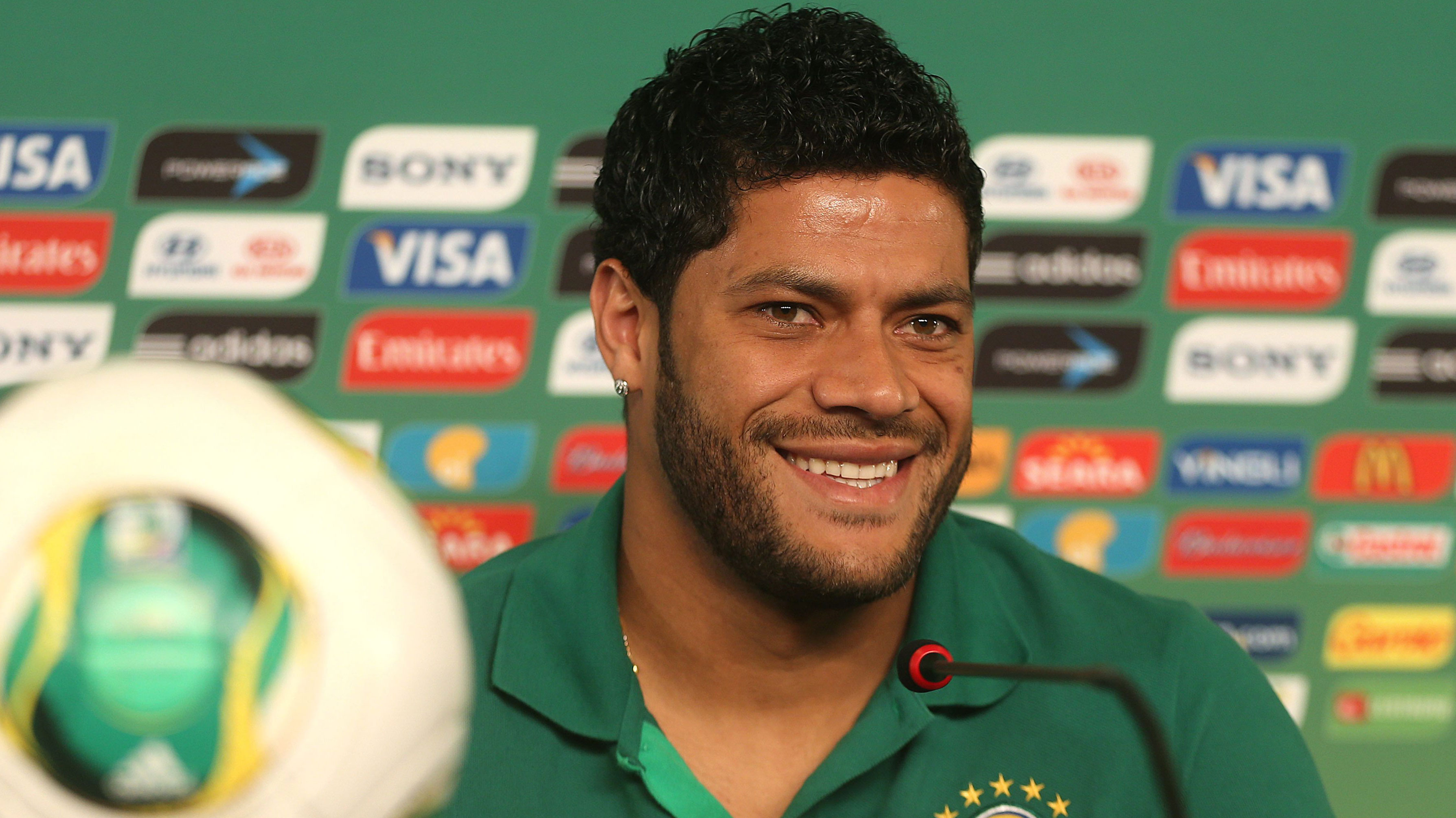 Brazil welcomes striker Hulk's strength - Sportsnet.ca
