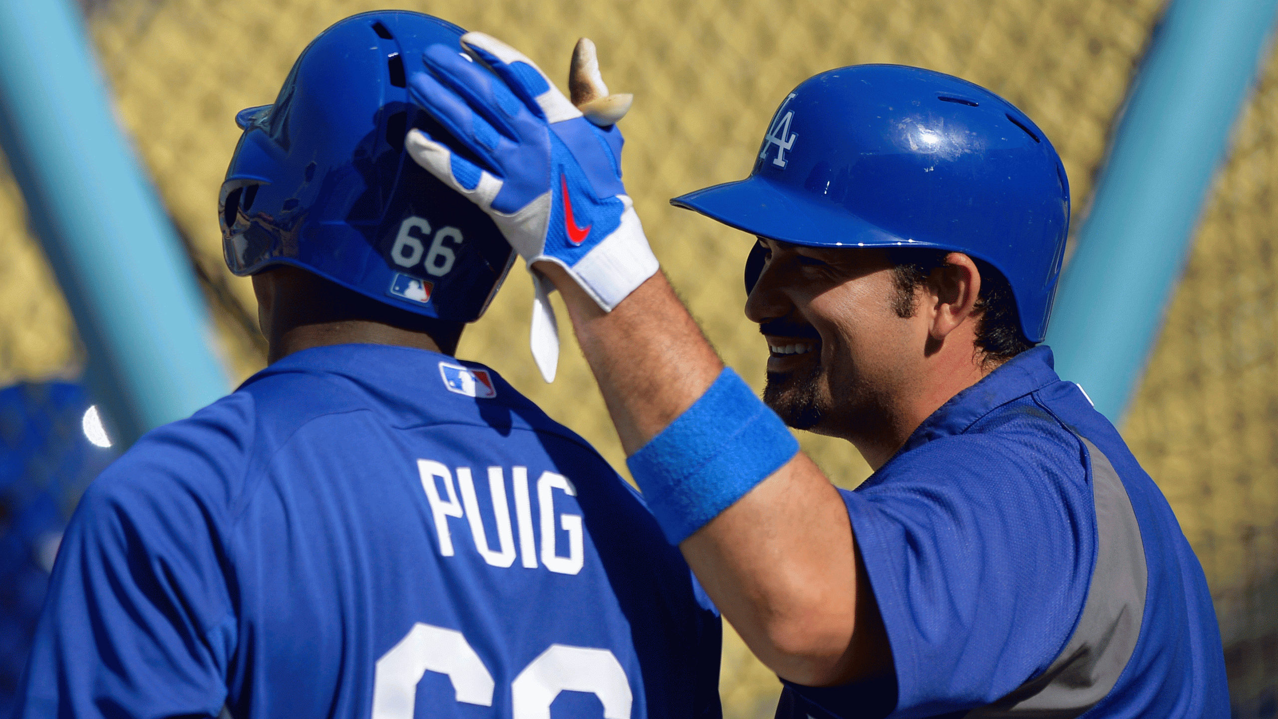 Dodgers seeking boost, call up top prospect Puig
