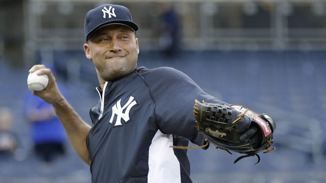 Jeter takes on-field batting practice in Florida