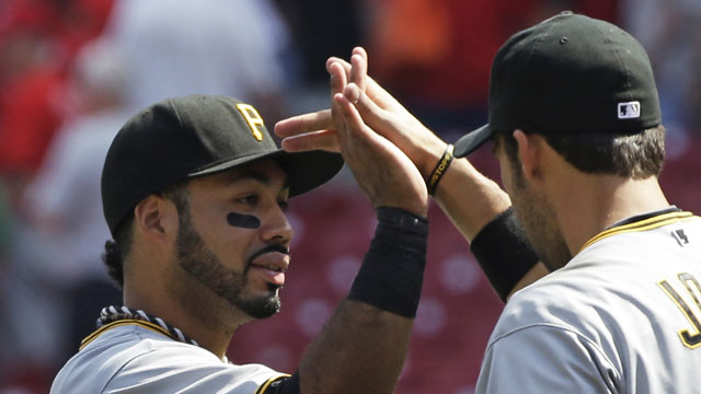Alvarez drives in five in Pirates win over Reds