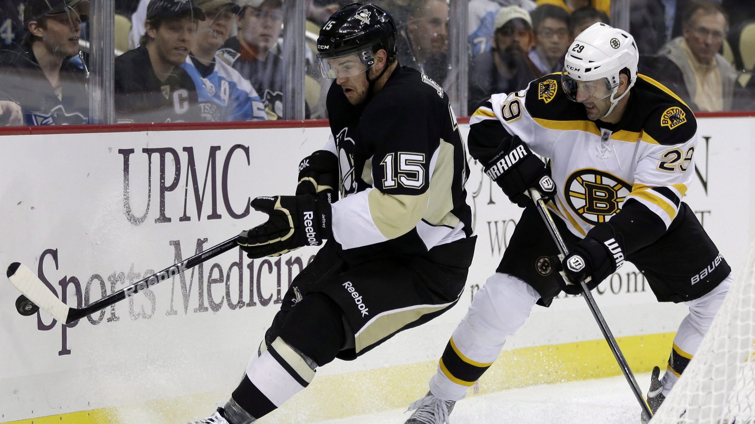 Penguins sign RFA Jeffrey to one-year deal