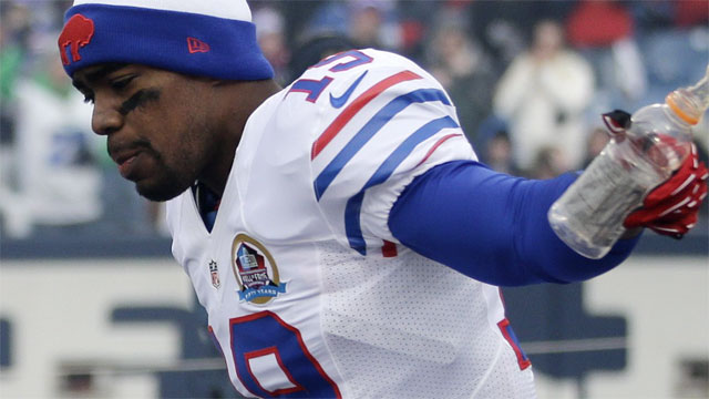 Patriots release WR Jones, sign two receivers