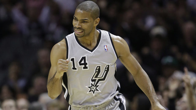 Bucks sign Neal, 1st-round pick Antetokounmpo