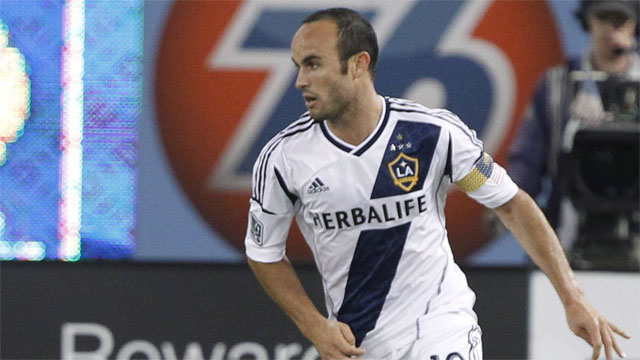 Donovan hat trick not enough; Galaxy tie Dallas