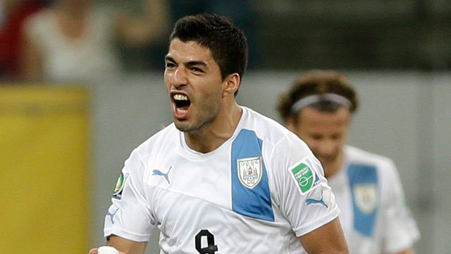 Suarez, Forlan score in Uruguay win over Japan