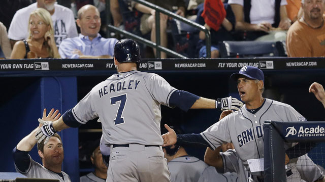 Padres rally from behind to defeat Braves