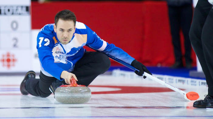 Epping steals 4 to beat De Boer at Masters