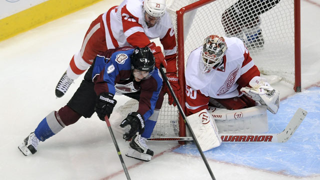 Wings goalie Gustavsson earns first star of week