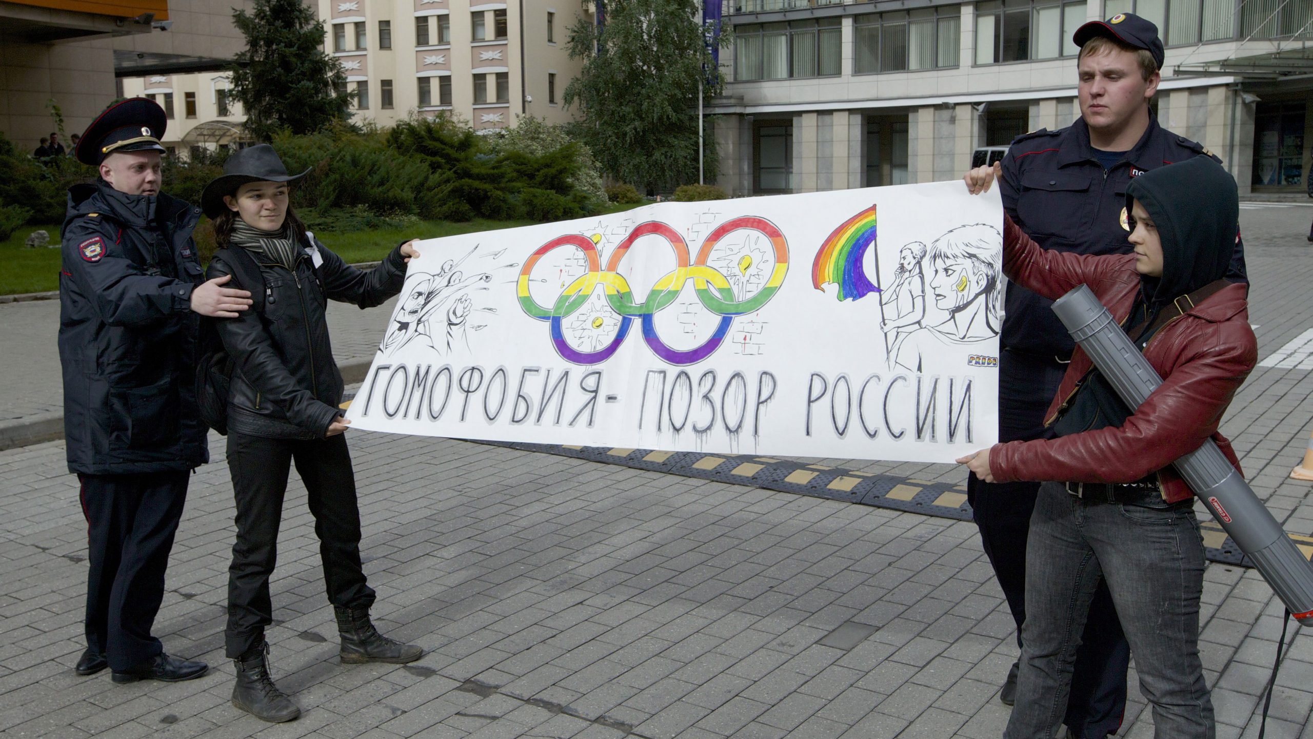 Olympics gay-rights activists heighten pressure