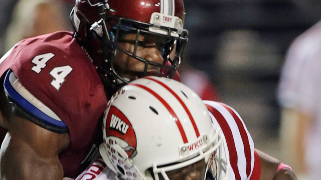 Patriots sign Davis, Green to 53-man roster