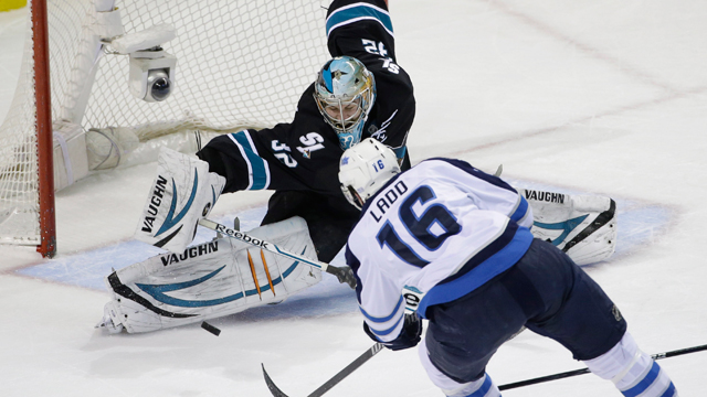 Stalock, Sharks hand Maurice first loss with Jets