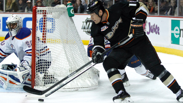 Ducks sign Jackman to one-year extension