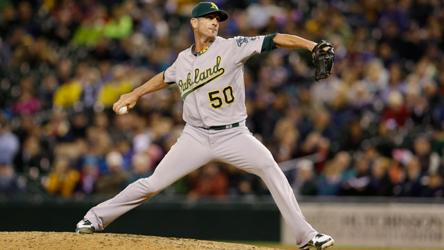 MLB teams seem hesitant to spend big on relief