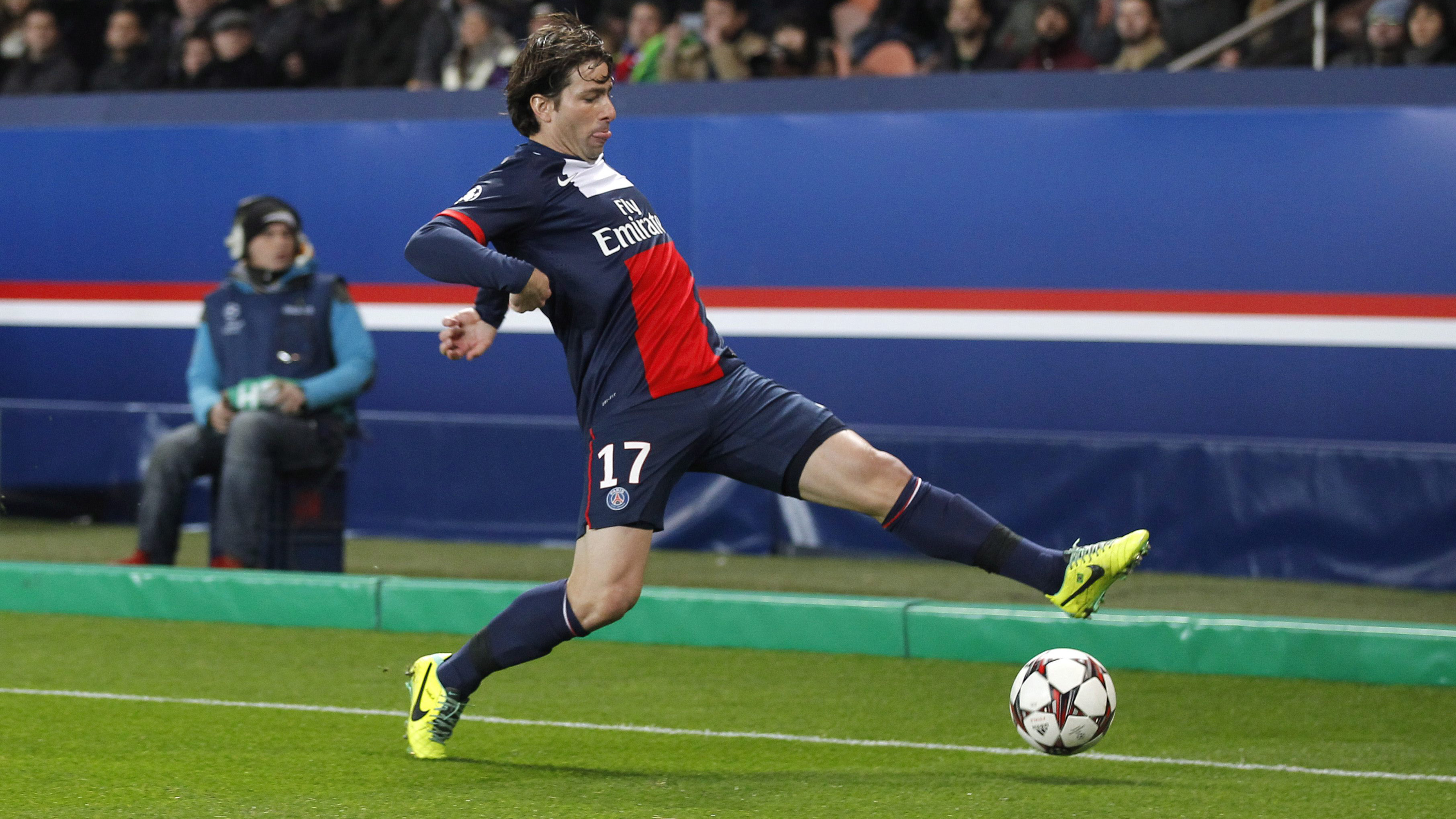 PSG extends Maxwell's contract until 2015 - Sportsnet.ca