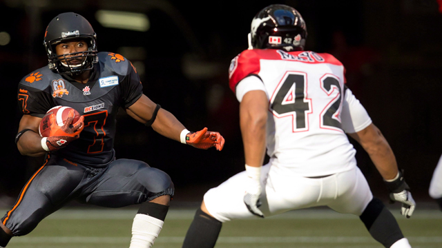 Stamps linebacker Mayo inks contract extension