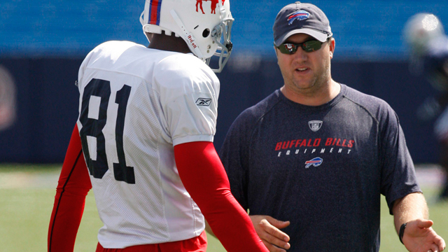 Van Pelt’s biggest task: challenging Rodgers