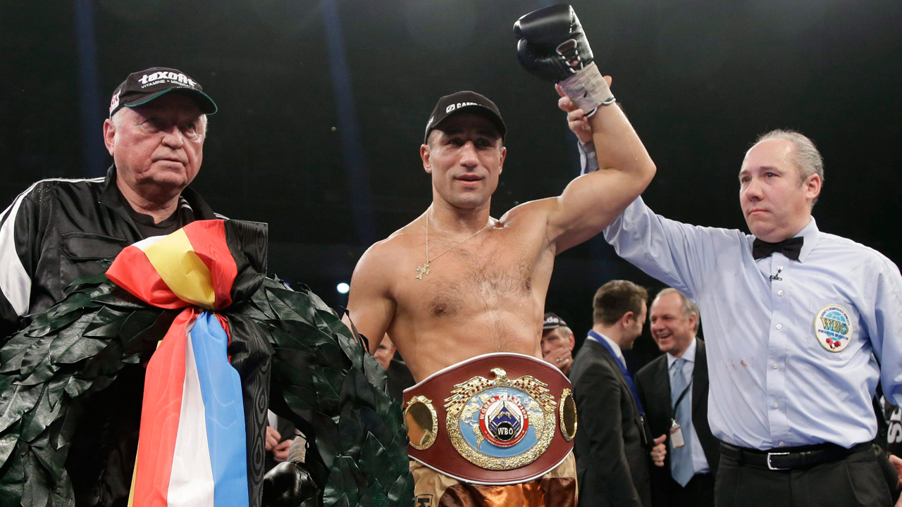 Abraham retains WBO super middleweight title