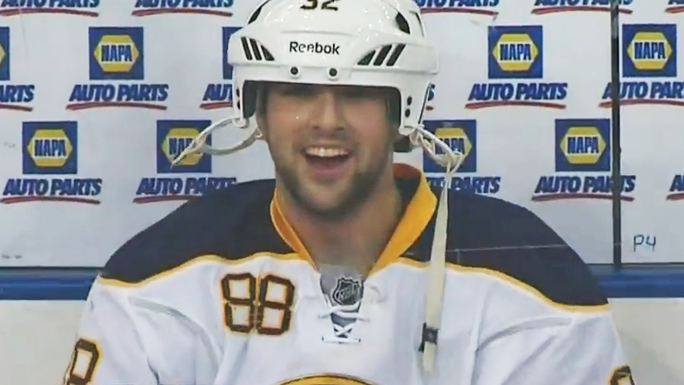 Gotta See It: Conacher wears Scott’s big helmet