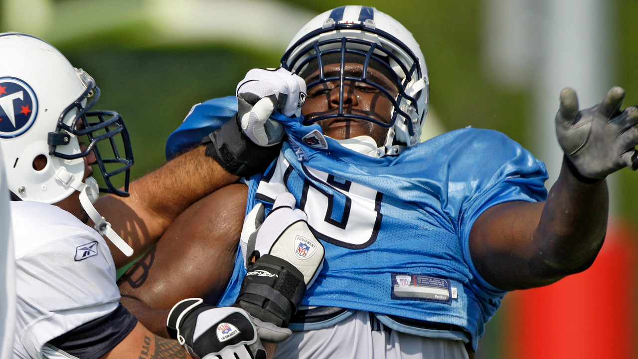 Titans, DT Johnson agree on multi-year deal