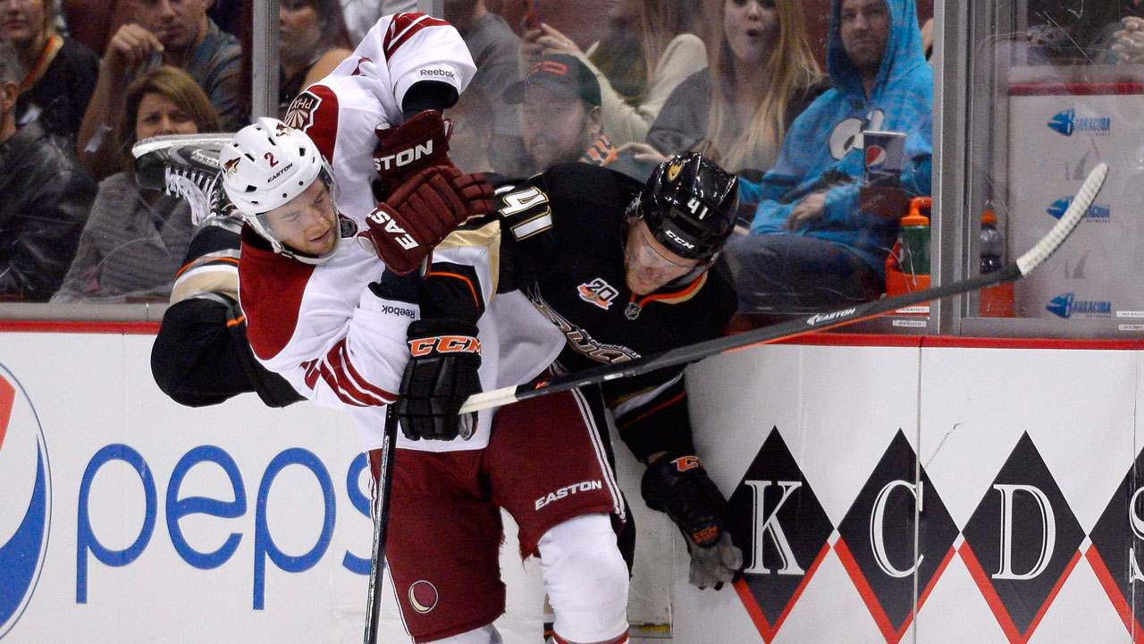 Trade Tracker: Coyotes send Rundblad to ‘Hawks