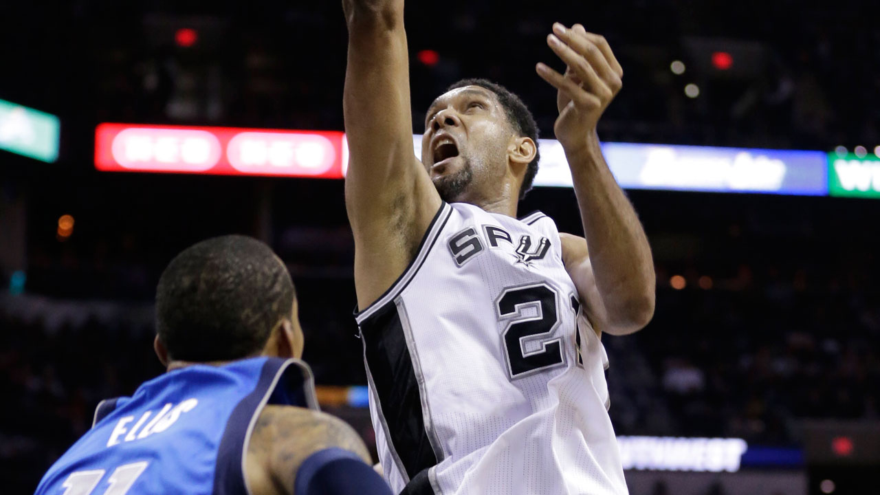 Duncan, Spurs rally to beat Mavs in game one