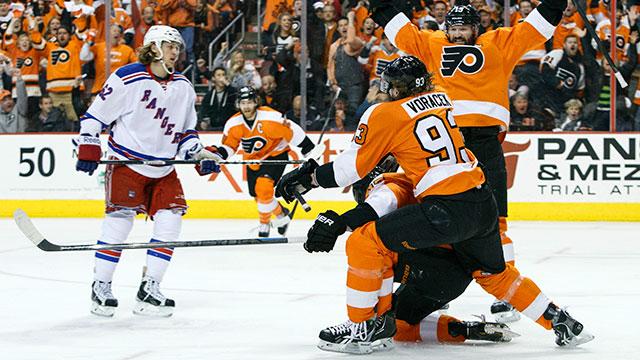 Simmonds scores hat trick, Flyers force Game 7
