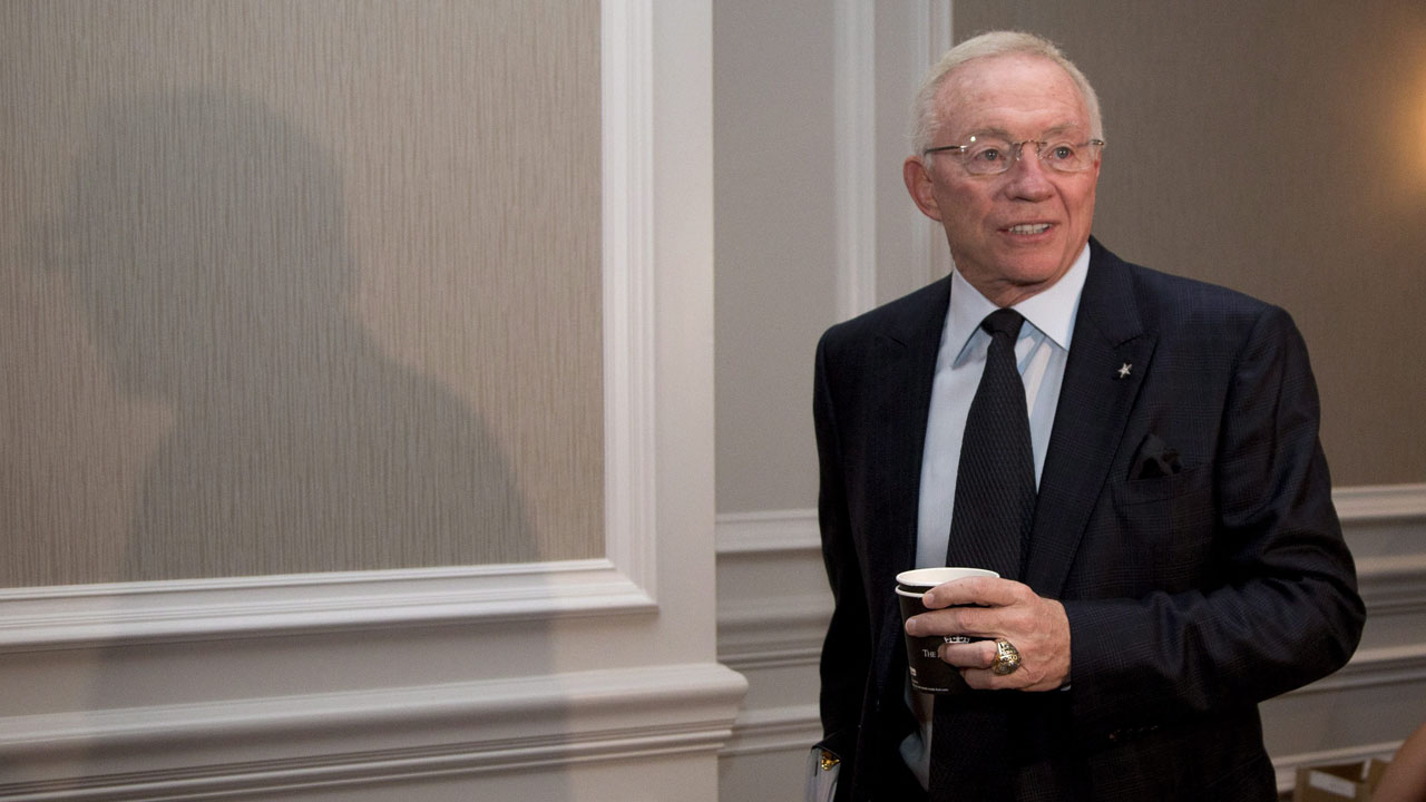 Jerry Jones testifies in SB seating lawsuit